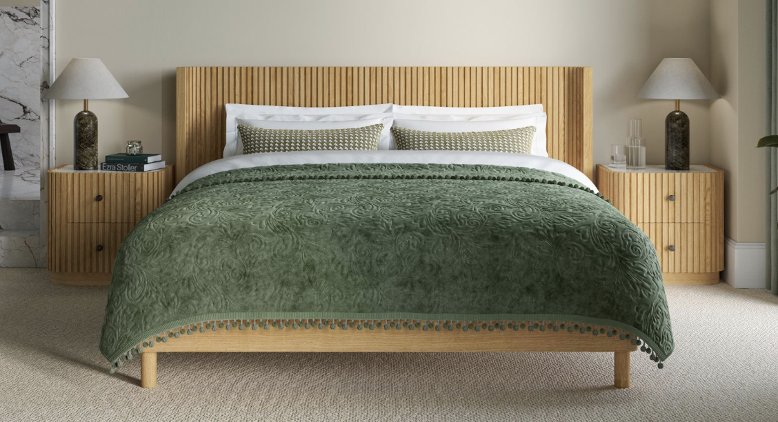 Jacob Bed Natural Wood Light or Dark Stain Finish – Bradshaw Direct